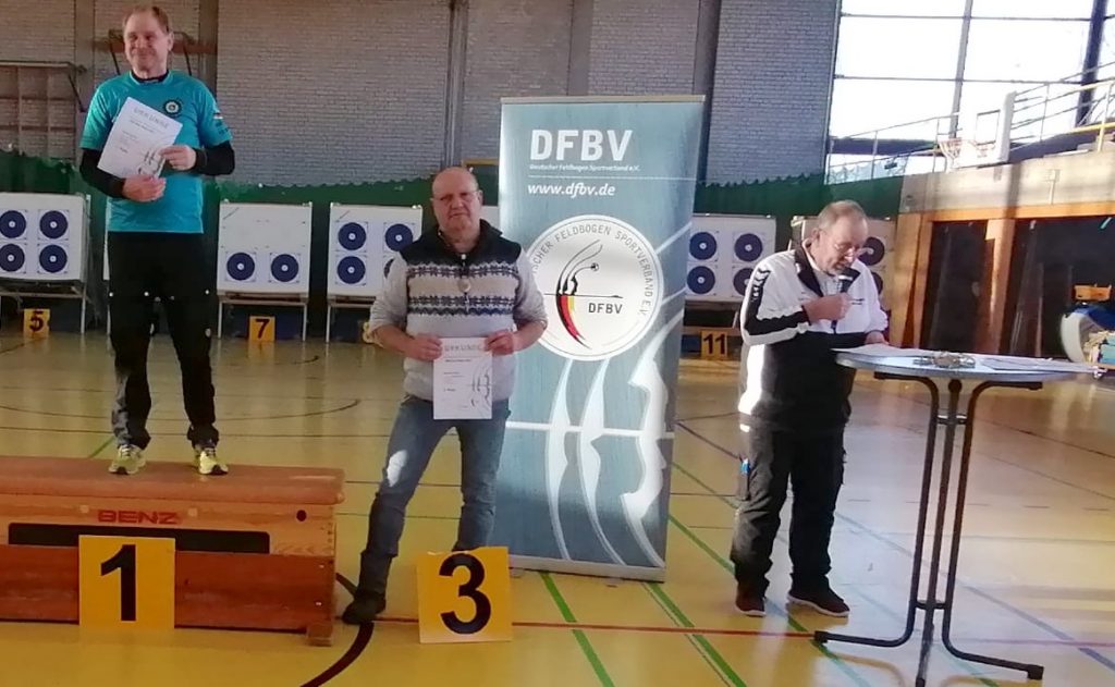 Vier Medaillen bei der Süddeutschen Hallenmeisterschaft | Bogenjäger ...